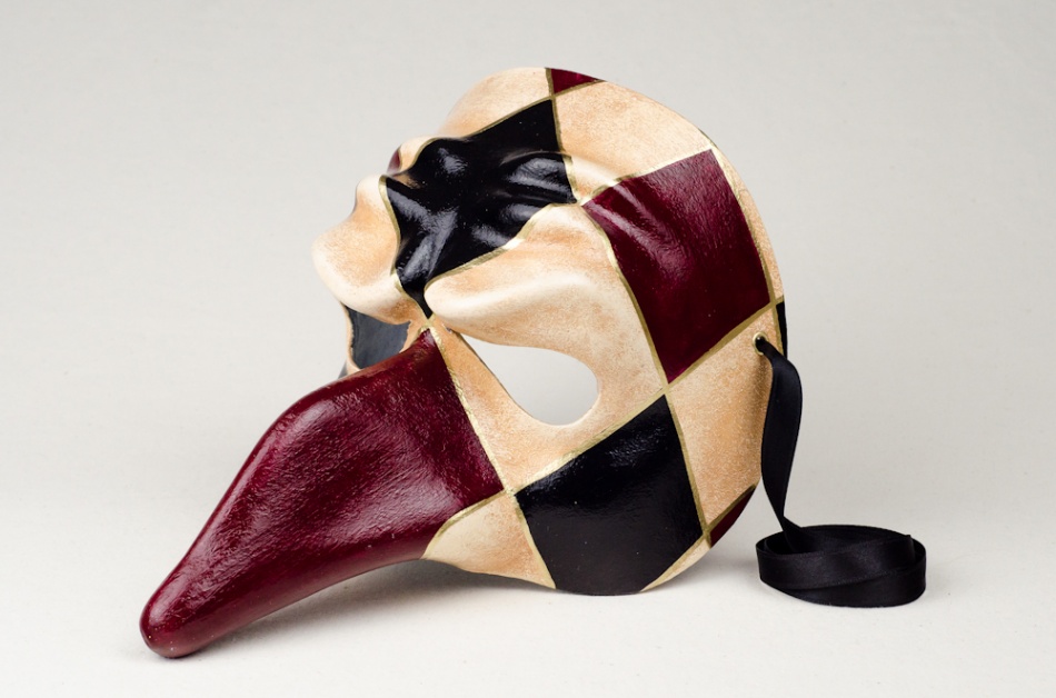 Commedia dell'Arte: Capitano Mask Checkered Pattern