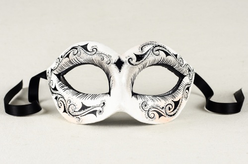 Venetian masks for sale: the colombina mask, festival favorite