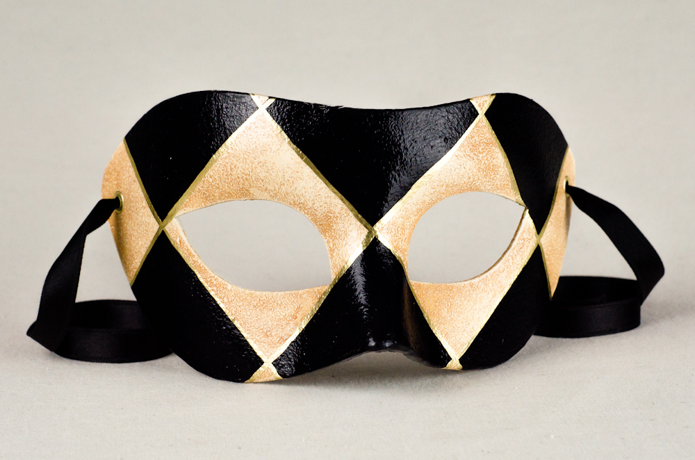 Venetian masks for sale: the colombina mask, festival favorite