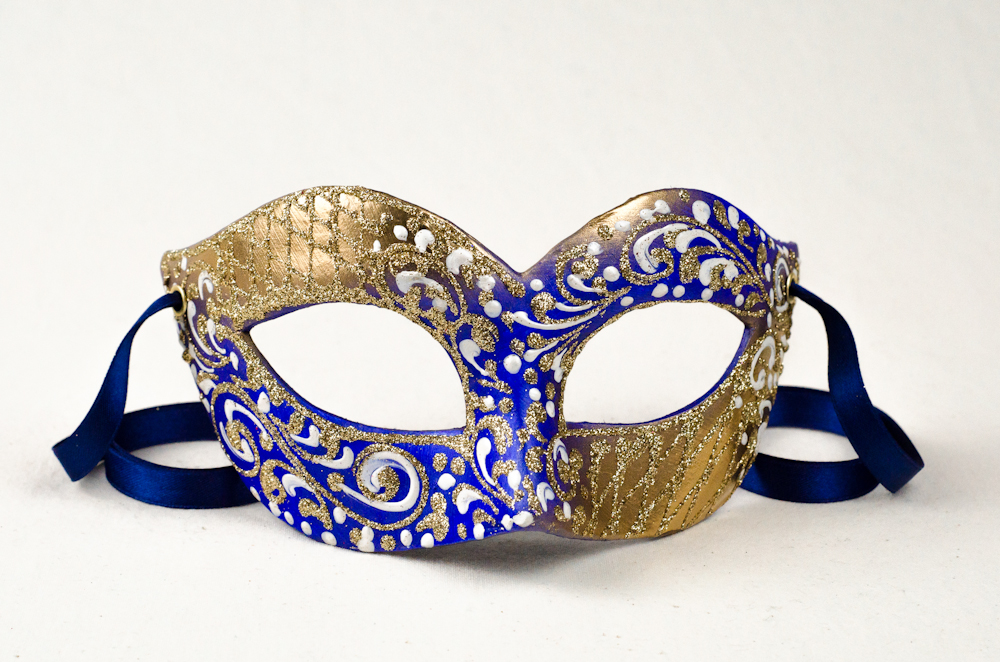Venetian masks for sale: the colombina mask, festival favorite